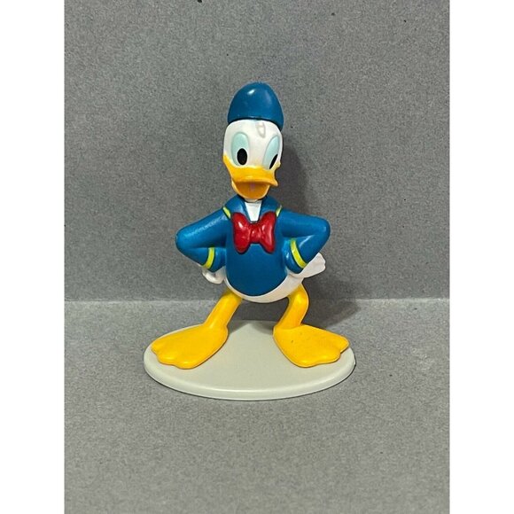 Disney | Party Supplies | Donald Duck Hands On Hips 2 34 Disney Plastic ...